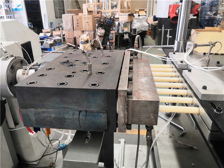 Peek PEI TPEE PPSU PSU PE Rod Stick Bar Extruder Extrusion Line - Buy ...